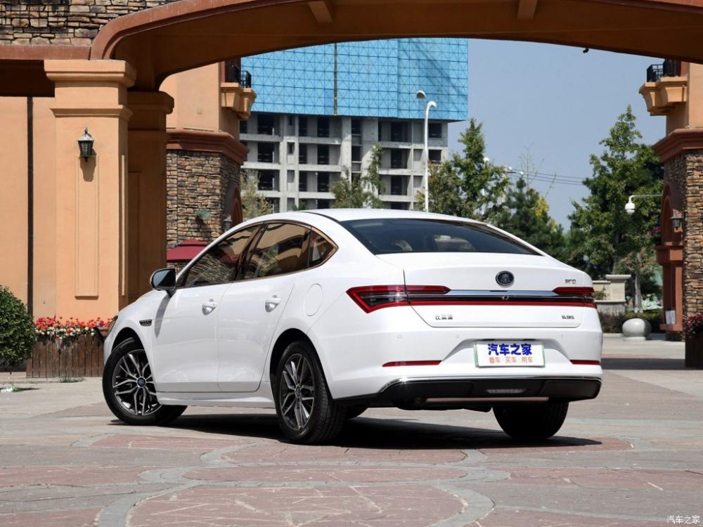 BYD Qin Pro 2019 - Sedan Trung Quốc chỉ tiêu thụ 1 lít/100 km sẽ được ...