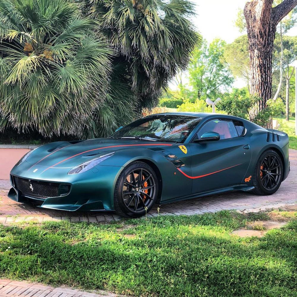"Thánh cuồng màu xanh" bổ sung Ferrari 488 Pista vào bộ sưu tập xe ...
