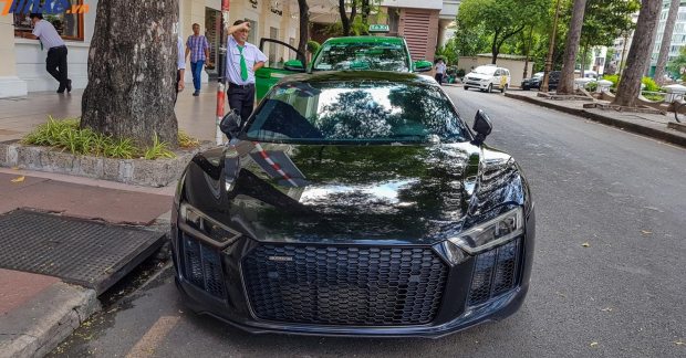 Chi tiết siêu xe Audi R8 V10 PLus "Batman" của Cường "Đô-la"