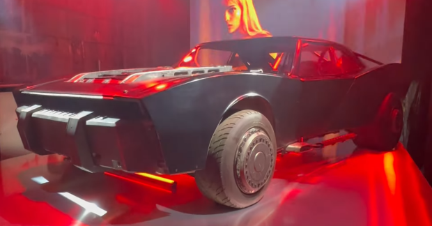Nhìn cận cảnh chiếc Batmobile mới trang bị V8, mạnh 650 mã lực sẽ góp ...