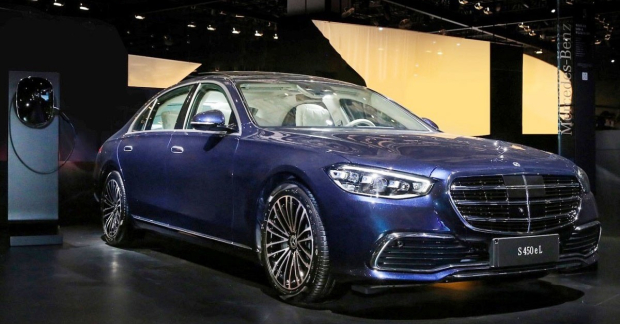 Cận cảnh Mercedes-Benz S 450 e L 2023 - sedan hạng sang cỡ lớn có thể chạy hơn 100 km mà không ...