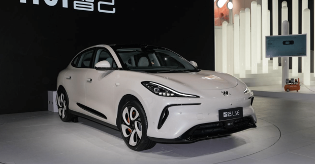 IM Motors LS6 "bán chạy như tôm tươi" tại triển lãm ô tô Thành Đô, lăn bánh được 500 km chỉ sau ...