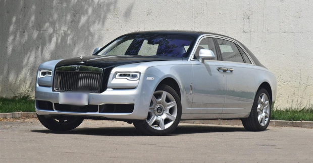 Rolls-Royce triệu hồi dòng xe Ghost vì nguy cơ mất an toàn trên bảng ...