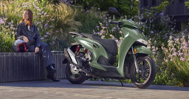 Honda SH350i 2025 trình làng với thiết kế và công nghệ mới, giá từ 151 ...