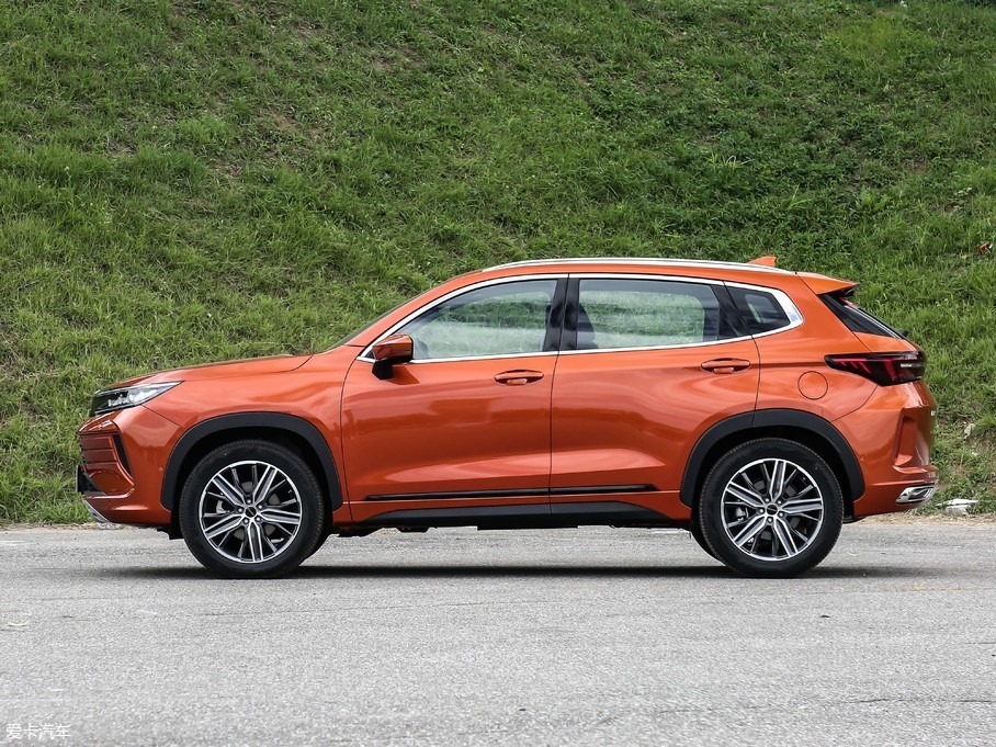 Exeed LX 2020 - SUV mang dáng vẻ sang trọng mà có giá rất "mềm", chỉ từ ...