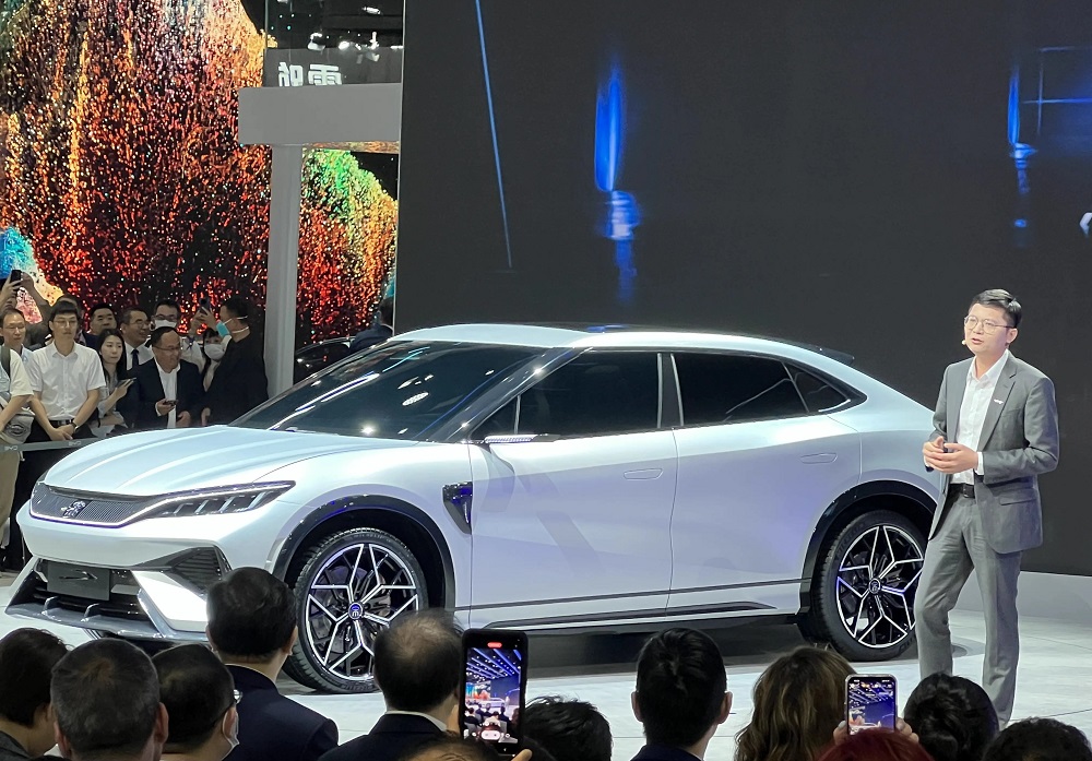 BYD Song L - SUV điện với thiết kế như con lai của Kia EV6 và Porsche ...